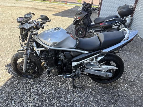 Suzuki GSF 2005 in Kelme, with an engine capacity of 0.65 L and mileage of 50 thousand km for 515 €, photo 6 on AUTOMOTO.COM.LV