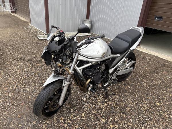 Suzuki GSF 2005 Kelmė, ar dzinēja tilpumu 0.65 L un nobraukumu 50 tūkst. km par 465 €, foto 7 vietnē AUTOMOTO.COM.LV