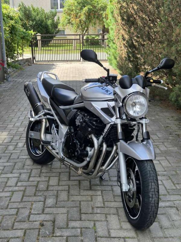 Suzuki GSF 2006 Prienai, ar dzinēja tilpumu 0.65 L un nobraukumu 47 tūkst. km par 2400 €, foto 4 vietnē AUTOMOTO.COM.LV