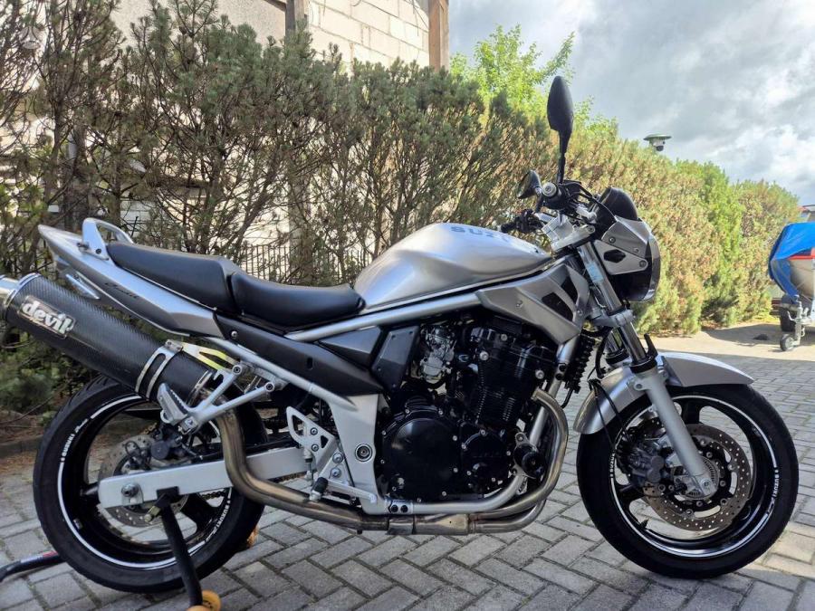 Suzuki GSF 2006 in Prienai, with an engine capacity of 0.65 L and mileage of 47 thousand km for 1890 €, photo 7 on AUTOMOTO.COM.LV