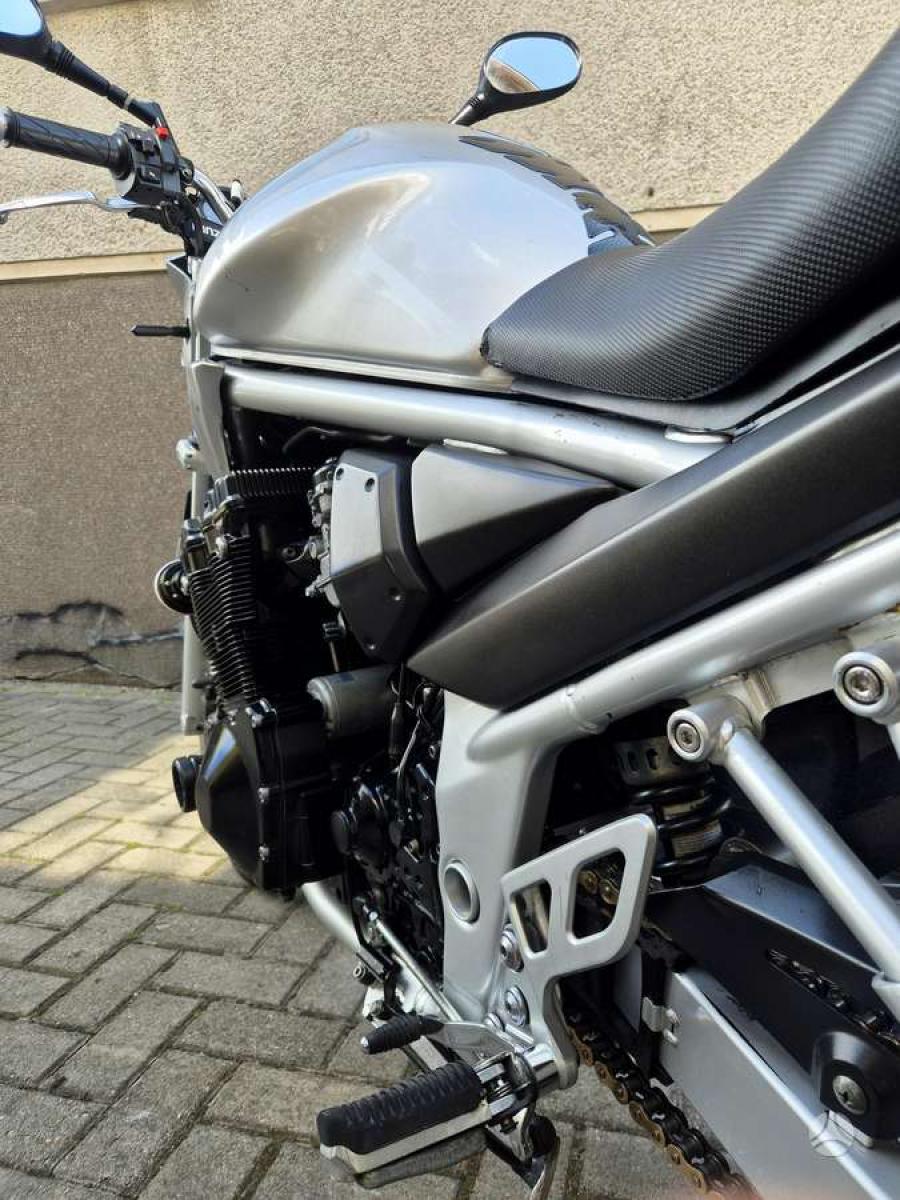 Suzuki GSF 2006 in Prienai, with an engine capacity of 0.65 L and mileage of 47 thousand km for 1890 €, photo 15 on AUTOMOTO.COM.LV