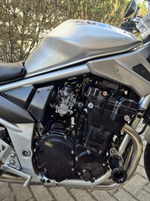 Suzuki GSF 2006 in Prienai, with an engine capacity of 0.65 L and mileage of 47 thousand km for 1890 €, photo 16 on AUTOMOTO.COM.LV