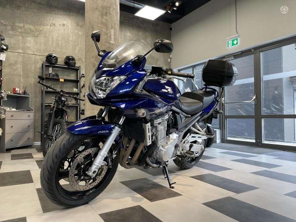 Сузуки GSF 2008 в Рига, объемом двигателя 1.25 л и пробегом 23 тыс. км за 3799 €, фото 1 на AUTOMOTO.COM.LV