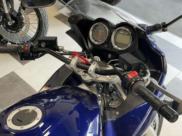 Сузуки GSF 2008 в Рига, объемом двигателя 1.25 л и пробегом 23 тыс. км за 3799 €, фото 8 на AUTOMOTO.COM.LV