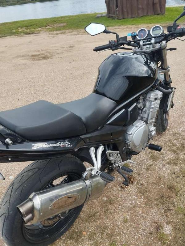 Suzuki GSF 2008 in Silale on AUTOMOTO.COM.LV Suzuki GSF 2008 in Silale, with an engine capacity of 1.25 L and mileage of 45 thousand km for 3300 €, photo 5 on AUTOMOTO.COM.LV