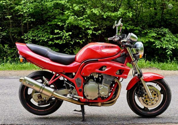 Red Suzuki GSF 1995 in Vilnius, with an engine capacity of 0.60 L and mileage of 62 thousand km for 925 €, photo 3 on AUTOMOTO.COM.LV