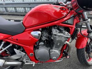 Sarkans Suzuki GSF 2001 Viļņa, ar dzinēja tilpumu 0.60 L un nobraukumu 34 tūkst. km par 2000 €, foto 7 vietnē AUTOMOTO.COM.LV