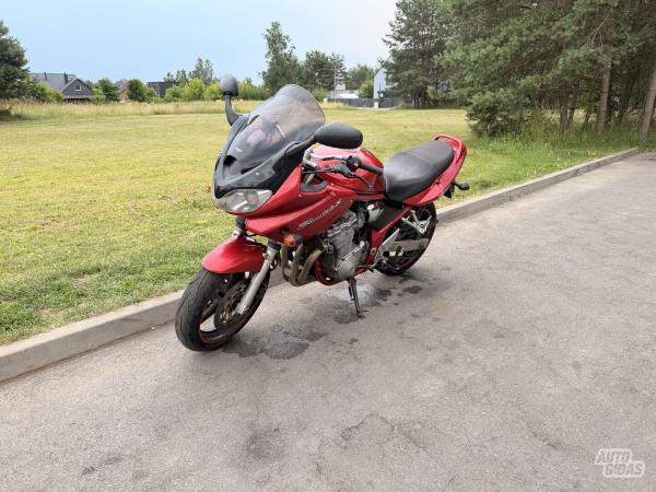 Red Suzuki GSF 2002 in Druskininkai, with an engine capacity of 0.60 L and mileage of 38 thousand km for 1400 €, photo 1 on AUTOMOTO.COM.LV