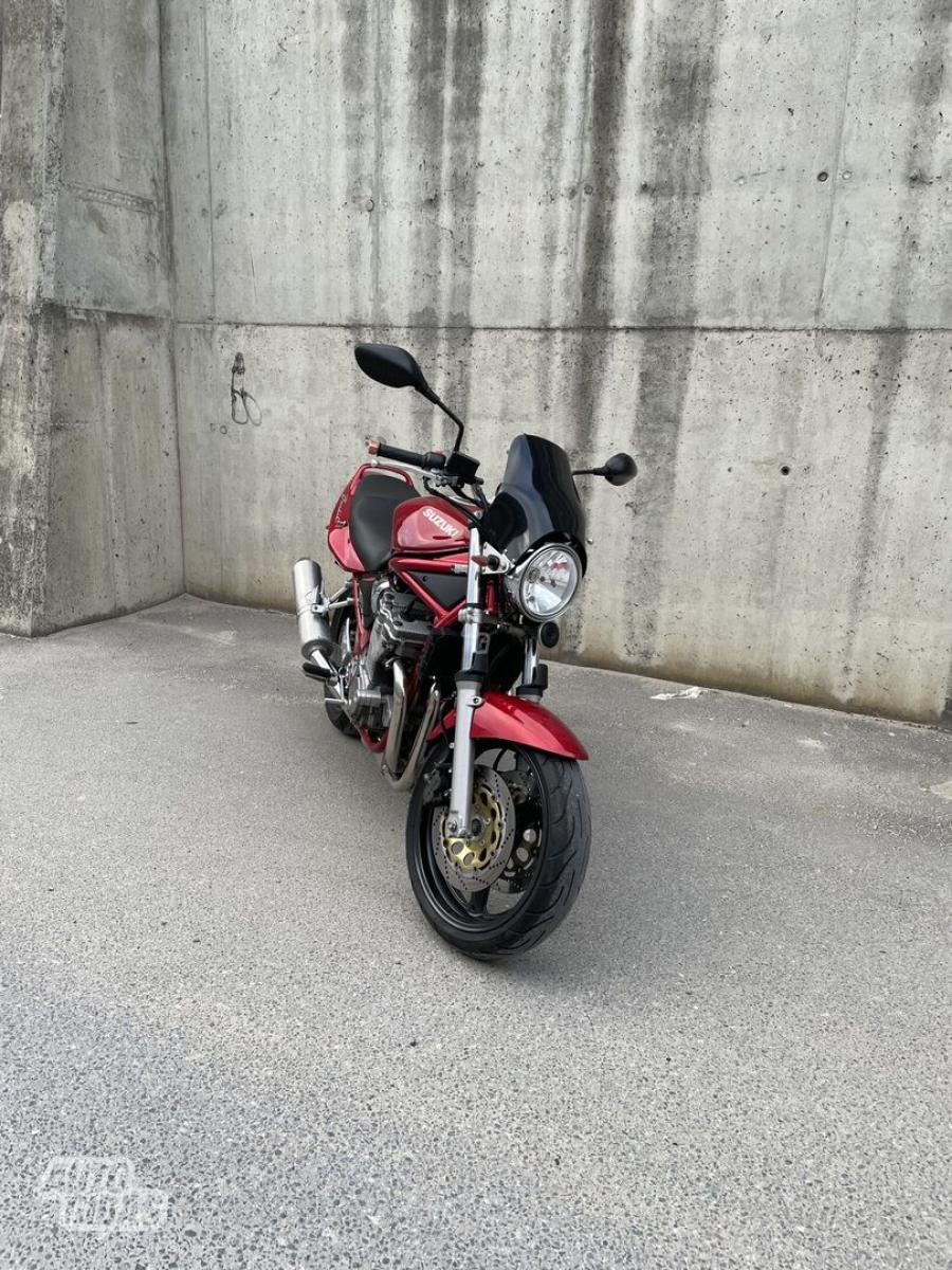 Red Suzuki GSF 2002 in Klaipeda, with an engine capacity of 0.60 L and mileage of 0 thousand km for 1850 €, photo 1 on AUTOMOTO.COM.LV