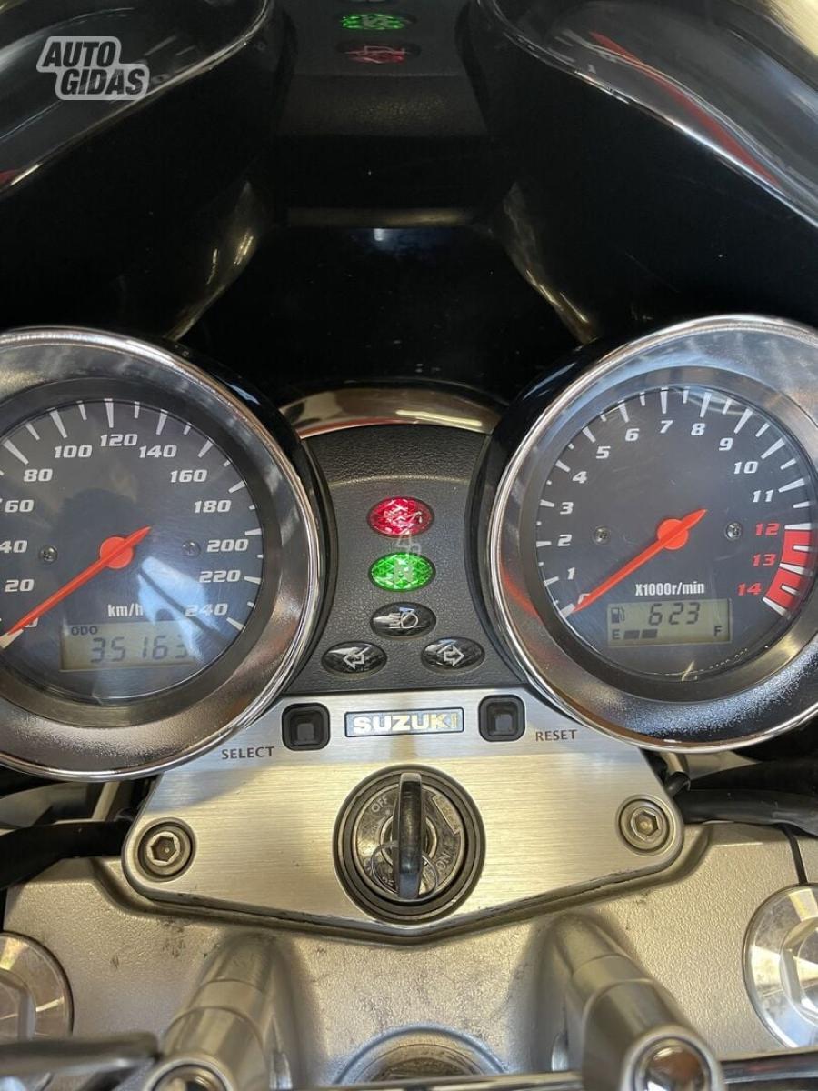 Red Suzuki GSF 2002 in Klaipeda, with an engine capacity of 0.60 L and mileage of 0 thousand km for 1850 €, photo 4 on AUTOMOTO.COM.LV