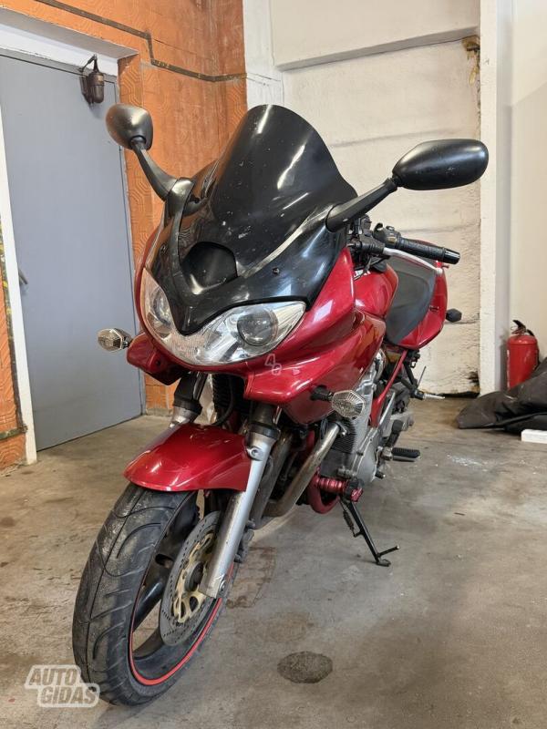 Sarkans Suzuki GSF 2003 Mažeikiai, ar dzinēja tilpumu 0.60 L un nobraukumu 42 tūkst. km par 1500 €, foto 2 vietnē AUTOMOTO.COM.LV