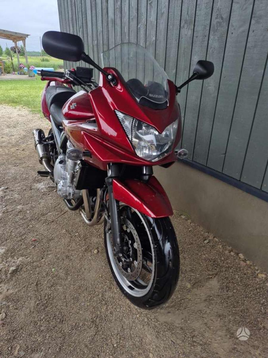 Red Suzuki GSF 2007 in Siauliai, with an engine capacity of 0.66 L and mileage of 24 thousand km for 2650 €, photo 3 on AUTOMOTO.COM.LV