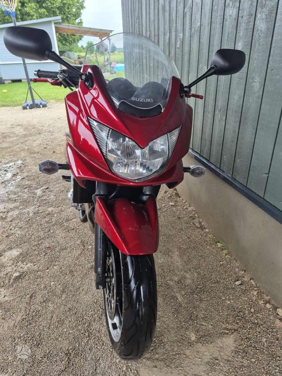 Red Suzuki GSF 2007 in Siauliai, with an engine capacity of 0.66 L and mileage of 24 thousand km for 2650 €, photo 5 on AUTOMOTO.COM.LV