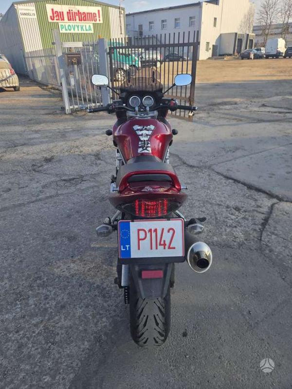 Sarkans Suzuki GSF 2007 Marijampole, ar dzinēja tilpumu 1.25 L un nobraukumu 44 tūkst. km par 2750 €, foto 7 vietnē AUTOMOTO.COM.LV