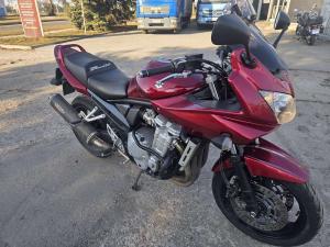 Red Suzuki GSF 2007 in Marijampole, with an engine capacity of 1.25 L and mileage of 44 thousand km for 2750 €, photo 8 on AUTOMOTO.COM.LV