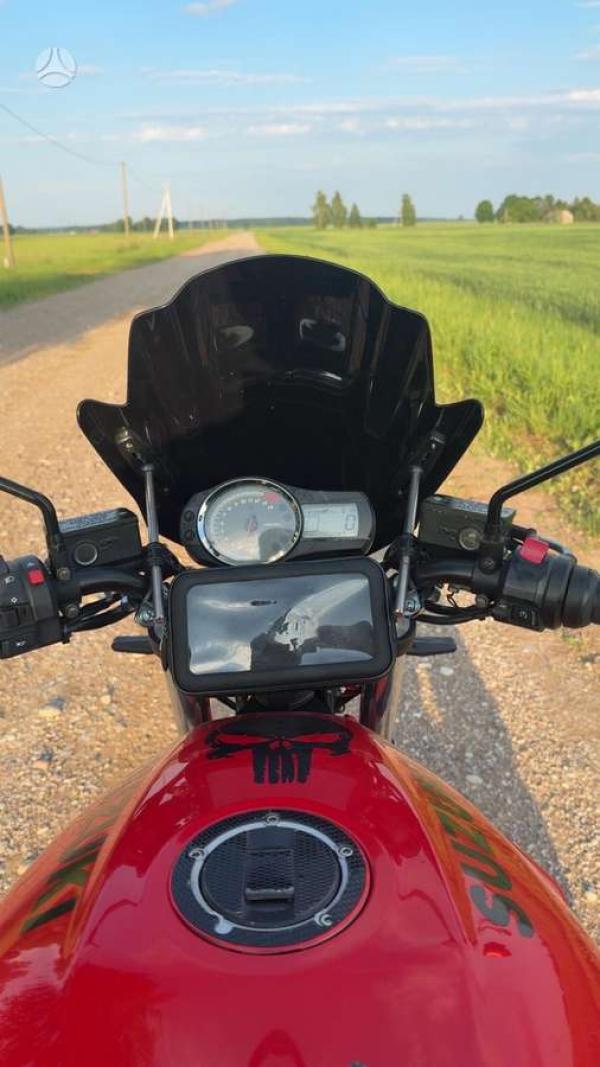 Sarkans Suzuki GSF 2009 Šakiai, ar dzinēja tilpumu 0.66 L un nobraukumu 77 tūkst. km par 2300 €, foto 6 vietnē AUTOMOTO.COM.LV