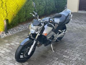 Black Suzuki GSR 600 2006 in Tallinn, with an engine capacity of 0.60 L and mileage of 23 thousand km for 2500 €, photo 3 on AUTOMOTO.COM.LV