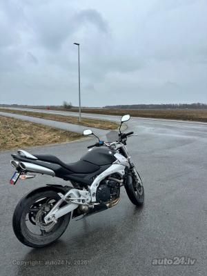 Pelēks Suzuki GSR 600 2007 Tallina, ar dzinēja tilpumu 0.60 L un nobraukumu 54 tūkst. km par 2700 €, foto 4 vietnē AUTOMOTO.COM.LV