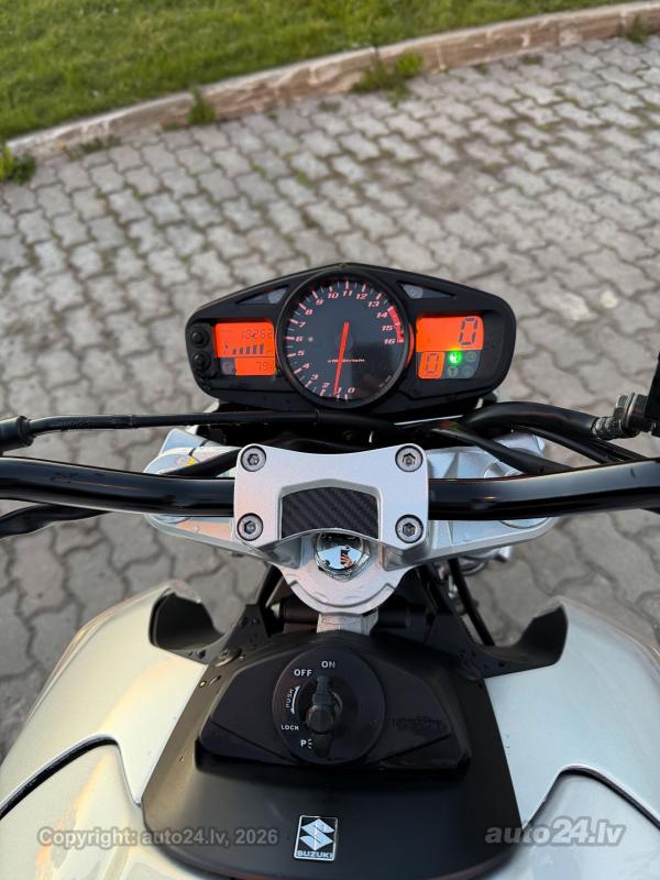 Серый Сузуки GSR 600 2007 в Нарва-Йыэсуу, объемом двигателя 0.00 л и пробегом 18 тыс. км за 2950 €, фото 7 на AUTOMOTO.COM.LV