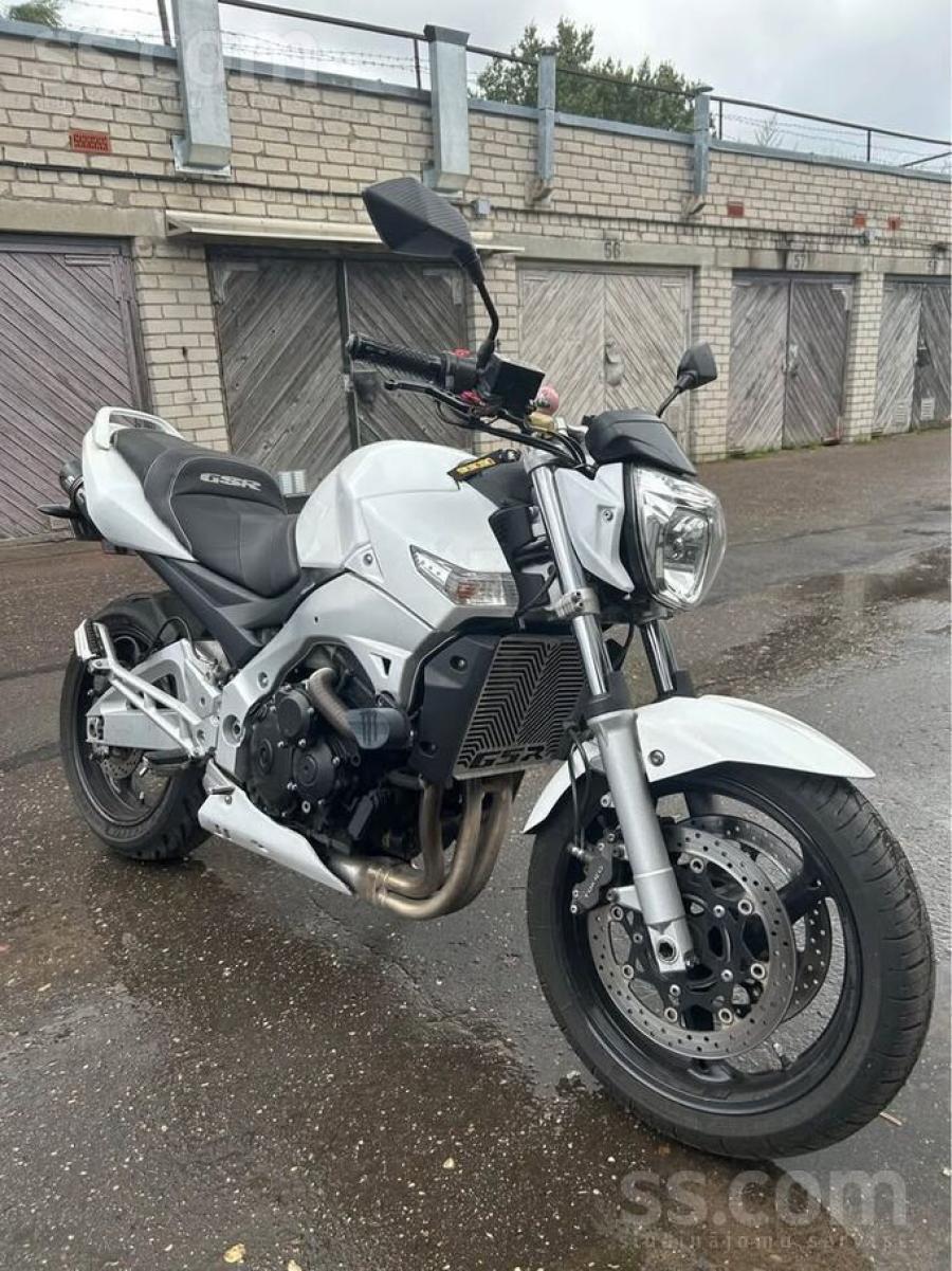 Сузуки GSR 600 2006 в Рига, объемом двигателя 0.60 л и пробегом 0 тыс. км за 2290 €, фото 1 на AUTOMOTO.COM.LV