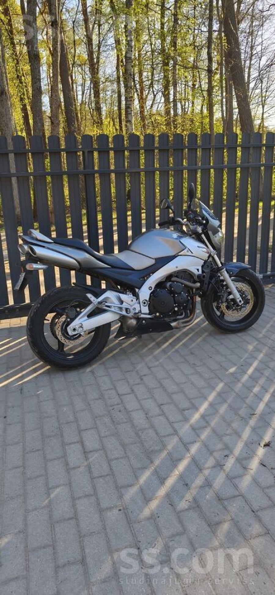 Suzuki GSR 600 2006 Rīga, ar dzinēja tilpumu 0.60 L un nobraukumu 0 tūkst. km par 2750 €, foto 3 vietnē AUTOMOTO.COM.LV