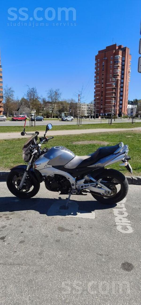 Suzuki GSR 600 2006 Rīga, ar dzinēja tilpumu 0.60 L un nobraukumu 0 tūkst. km par 2750 €, foto 7 vietnē AUTOMOTO.COM.LV