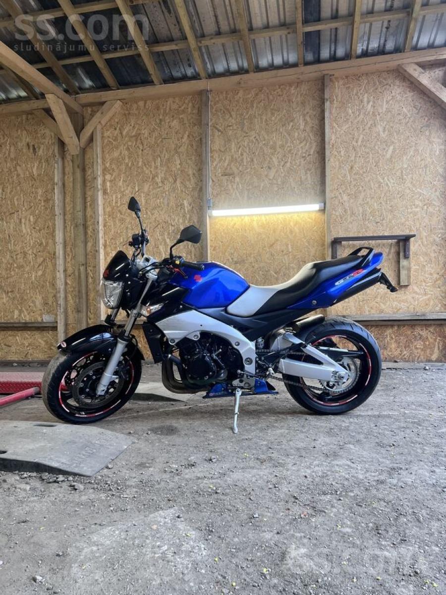 Сузуки GSR 600 2006 в Рига, объемом двигателя 0.60 л и пробегом 0 тыс. км за 2600 €, фото 8 на AUTOMOTO.COM.LV