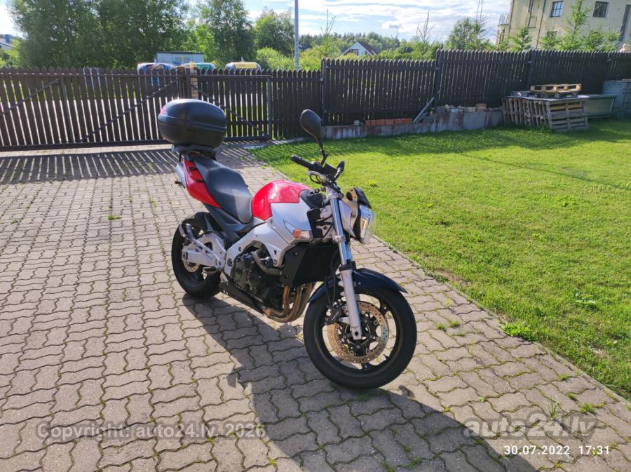 Suzuki GSR 600 2006 in Tallinn, with an engine capacity of 0.60 L and mileage of 29 thousand km for 2700 €, photo 1 on AUTOMOTO.COM.LV