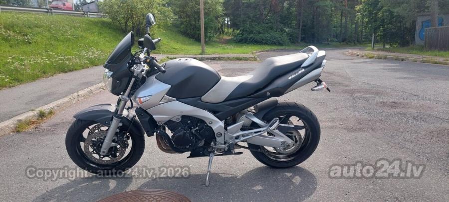Сузуки GSR 600 2007 в Таллин, объемом двигателя 0.60 л и пробегом 17 тыс. км за 2900 €, фото 3 на AUTOMOTO.COM.LV