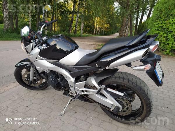 Suzuki GSR 600 2007 Rīga, ar dzinēja tilpumu 0.60 L un nobraukumu 0 tūkst. km par 2300 €, foto 4 vietnē AUTOMOTO.COM.LV