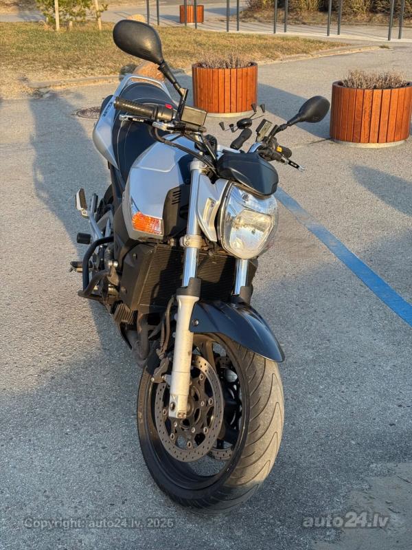 Suzuki GSR 600 2007 Tallina, ar dzinēja tilpumu 0.60 L un nobraukumu 42 tūkst. km par 2850 €, foto 5 vietnē AUTOMOTO.COM.LV