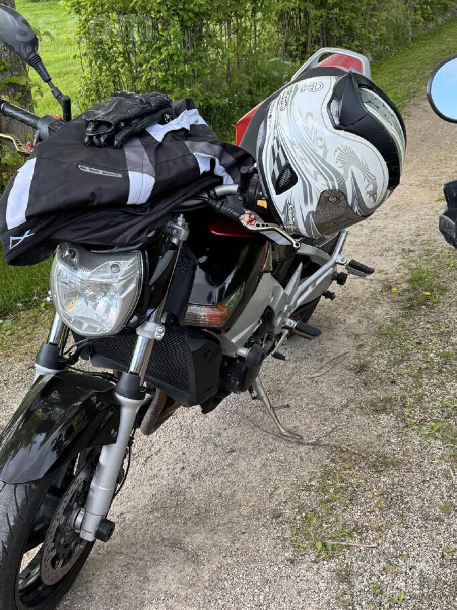 Suzuki GSR 600 2007 in Jelgava, with an engine capacity of 0.60 L and mileage of 0 thousand km for 2700 €, photo 5 on AUTOMOTO.COM.LV