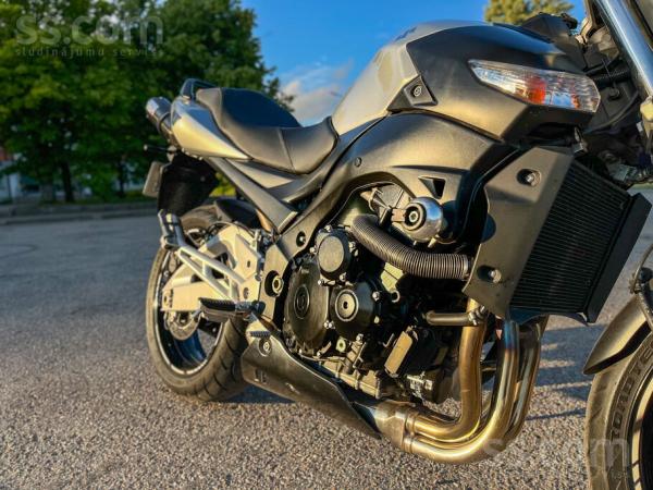 Сузуки GSR 600 2007 в Лиепая, объемом двигателя 0.60 л и пробегом 0 тыс. км за 3600 €, фото 4 на AUTOMOTO.COM.LV