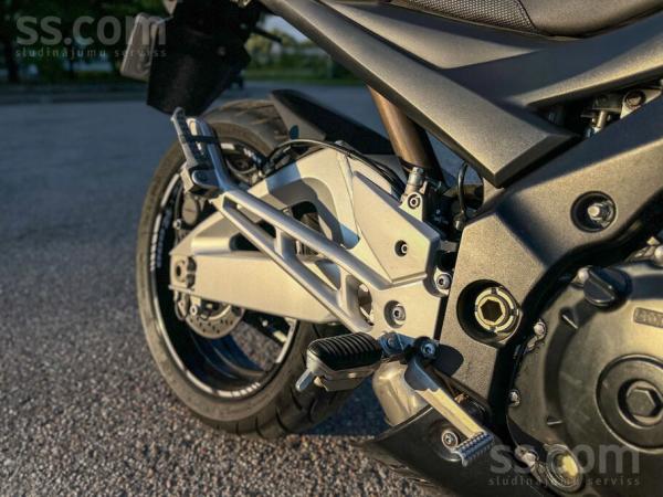 Сузуки GSR 600 2007 в Лиепая, объемом двигателя 0.60 л и пробегом 0 тыс. км за 3600 €, фото 5 на AUTOMOTO.COM.LV