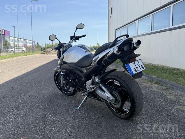 Сузуки GSR 600 2007 в Лиепая, объемом двигателя 0.60 л и пробегом 0 тыс. км за 3550 €, фото 2 на AUTOMOTO.COM.LV