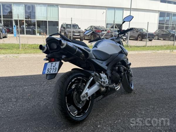 Сузуки GSR 600 2007 в Лиепая, объемом двигателя 0.60 л и пробегом 0 тыс. км за 3550 €, фото 3 на AUTOMOTO.COM.LV