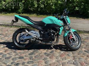 Suzuki GSR 600 2007 in Riga, with an engine capacity of 0.60 L and mileage of 0 thousand km for 2650 €, photo 3 on AUTOMOTO.COM.LV