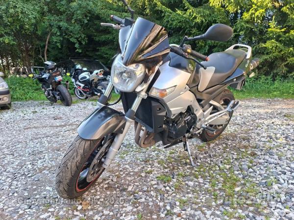 Сузуки GSR 600 2007 в Таллин, объемом двигателя 0.60 л и пробегом 52 тыс. км за 1900 €, фото 1 на AUTOMOTO.COM.LV