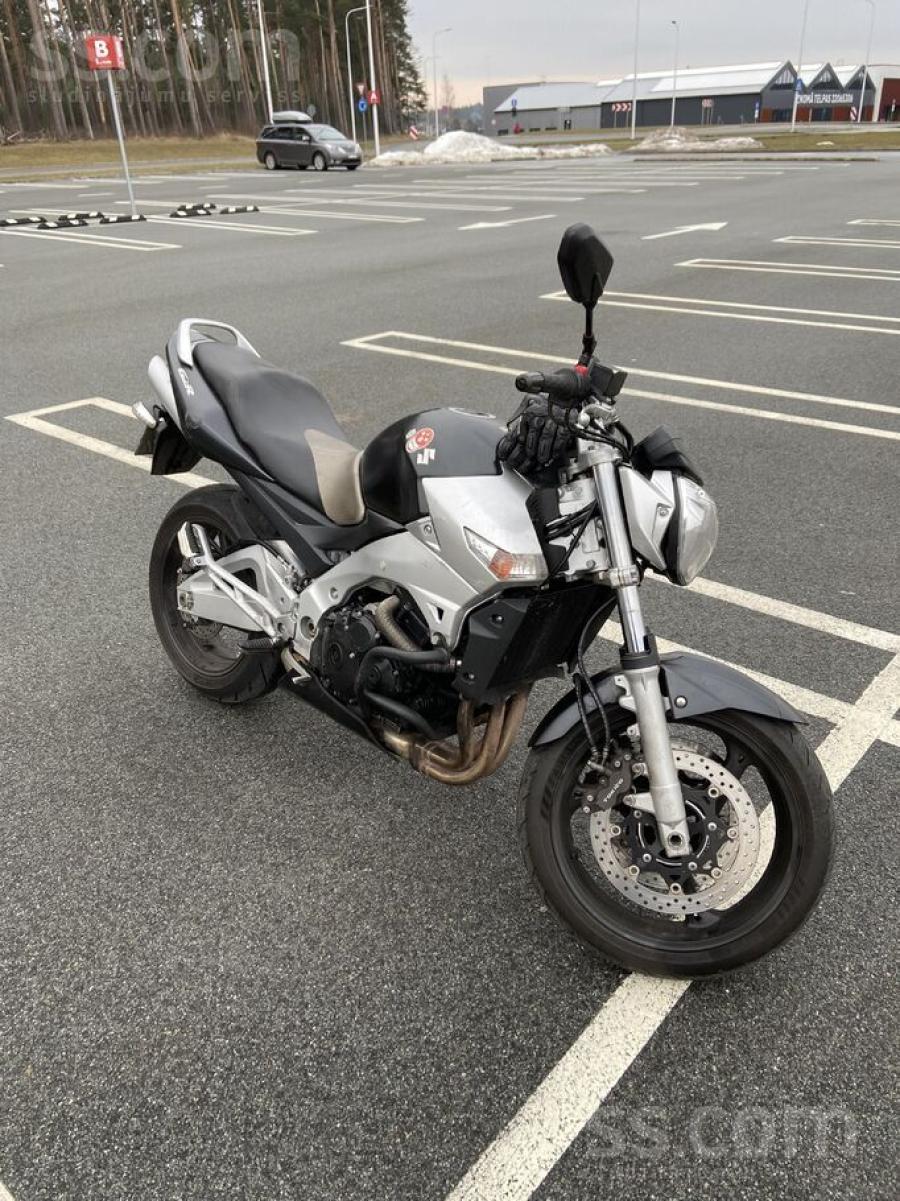 Suzuki GSR 600 2007 in Riga, with an engine capacity of 0.60 L and mileage of 0 thousand km for 2100 €, photo 1 on AUTOMOTO.COM.LV