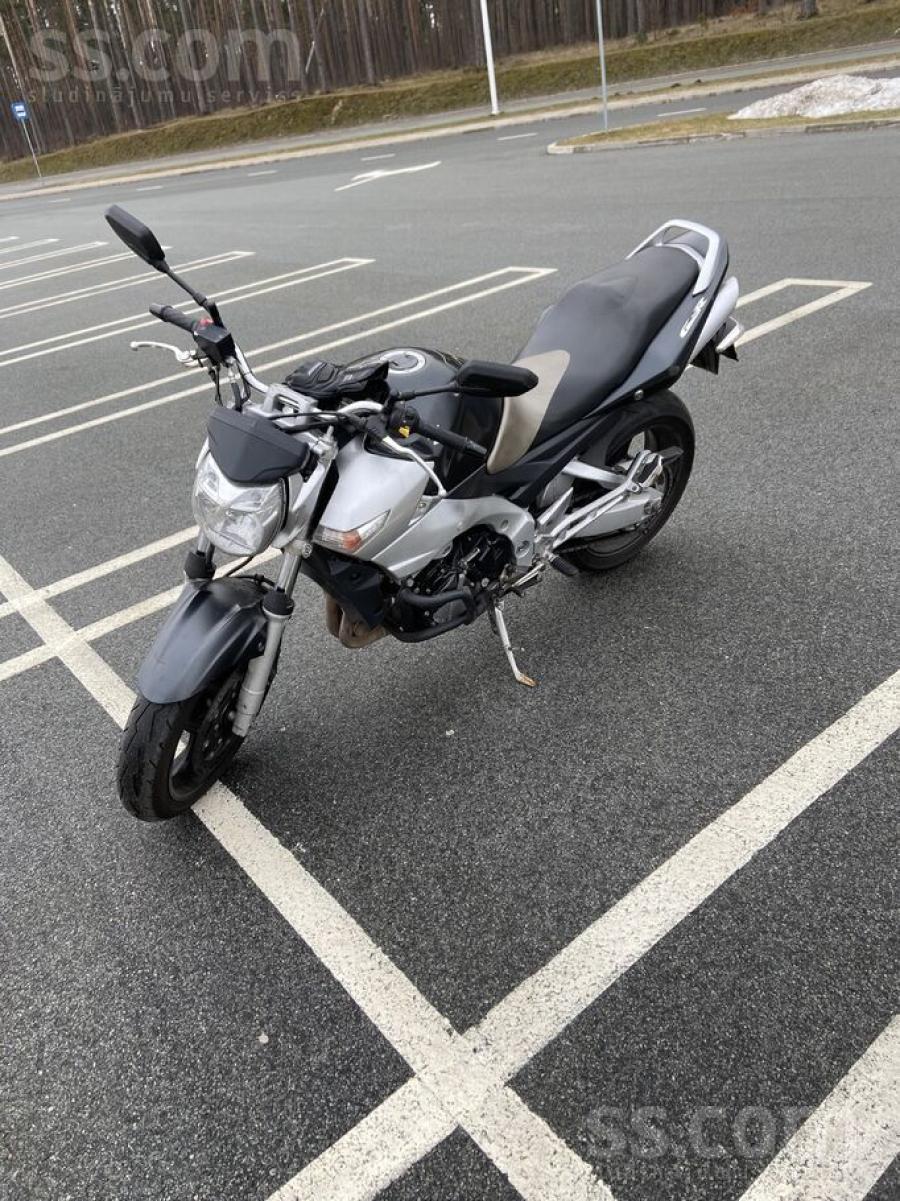 Suzuki GSR 600 2007 in Riga, with an engine capacity of 0.60 L and mileage of 0 thousand km for 2100 €, photo 4 on AUTOMOTO.COM.LV