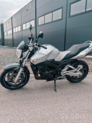 Suzuki GSR 600 2008 Jelgava, ar dzinēja tilpumu 0.60 L un nobraukumu 0 tūkst. km par 2200 €, foto  vietnē AUTOMOTO.COM.LV