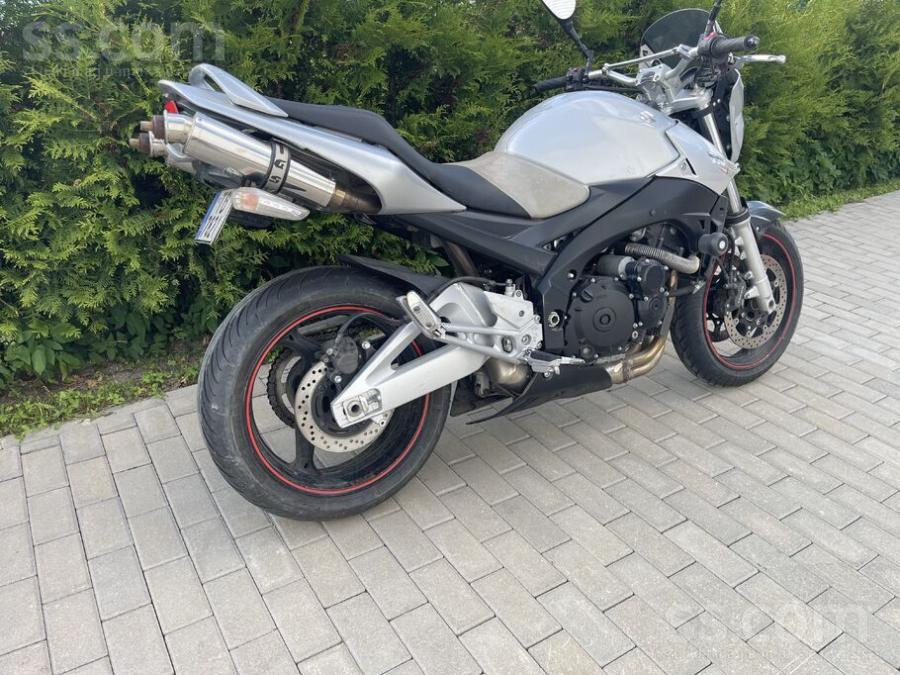 Сузуки GSR 600 2008 в Лудза, объемом двигателя 0.60 л и пробегом 0 тыс. км за 2700 €, фото 1 на AUTOMOTO.COM.LV