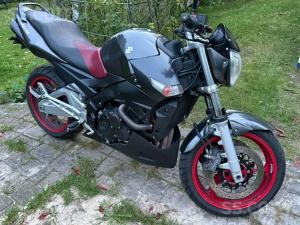 Suzuki GSR 600 2008 in Riga, with an engine capacity of 0.60 L and mileage of 0 thousand km for 3000 €, photo 1 on AUTOMOTO.COM.LV