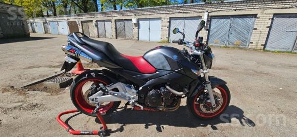 Suzuki GSR 600 2009 Rīga, ar dzinēja tilpumu 0.60 L un nobraukumu 0 tūkst. km par 3300 €, foto 5 vietnē AUTOMOTO.COM.LV