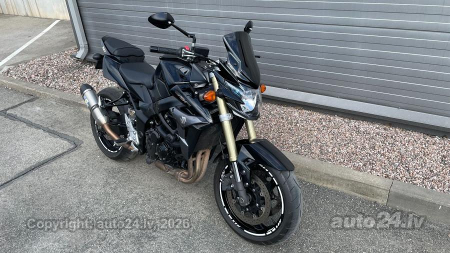 Черный Сузуки GSR 750 2011 в Таллин, объемом двигателя 0.75 л и пробегом 37 тыс. км за 4300 €, фото 1 на AUTOMOTO.COM.LV