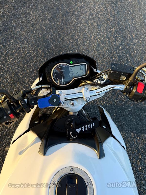 Melns Suzuki GSR 750 2011 Tartu, ar dzinēja tilpumu 0.75 L un nobraukumu 29 tūkst. km par 4700 €, foto 5 vietnē AUTOMOTO.COM.LV