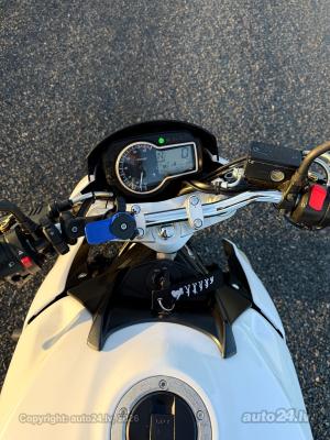 Black Suzuki GSR 750 2011 in Tartu, with an engine capacity of 0.75 L and mileage of 29 thousand km for 4700 €, photo 6 on AUTOMOTO.COM.LV