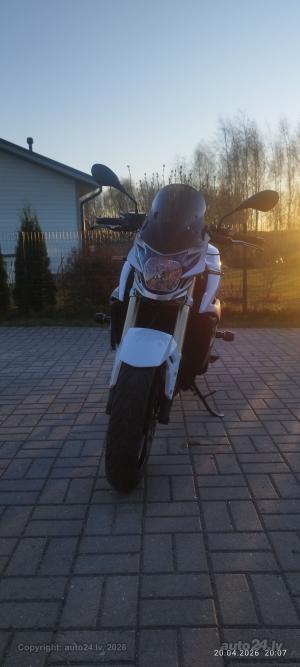 Suzuki GSR 750 2011 in Tallinn, with an engine capacity of 0.75 L and mileage of 29 thousand km for 4700 €, photo 5 on AUTOMOTO.COM.LV