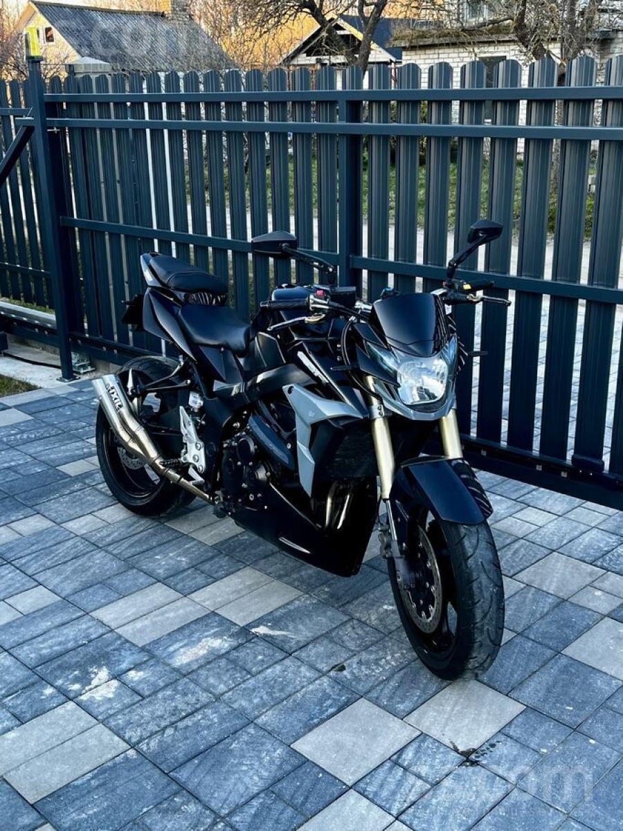Сузуки GSR 750 2011 в Елгава, объемом двигателя 0.75 л и пробегом 0 тыс. км за 4350 €, фото 3 на AUTOMOTO.COM.LV