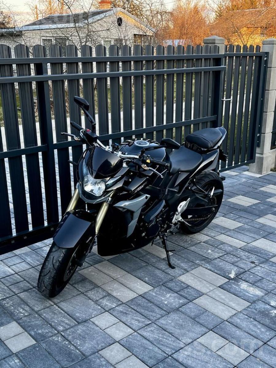 Сузуки GSR 750 2011 в Елгава, объемом двигателя 0.75 л и пробегом 0 тыс. км за 4350 €, фото 6 на AUTOMOTO.COM.LV